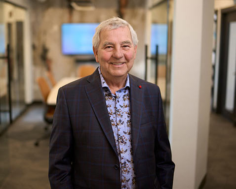 Alpha Bull Canada